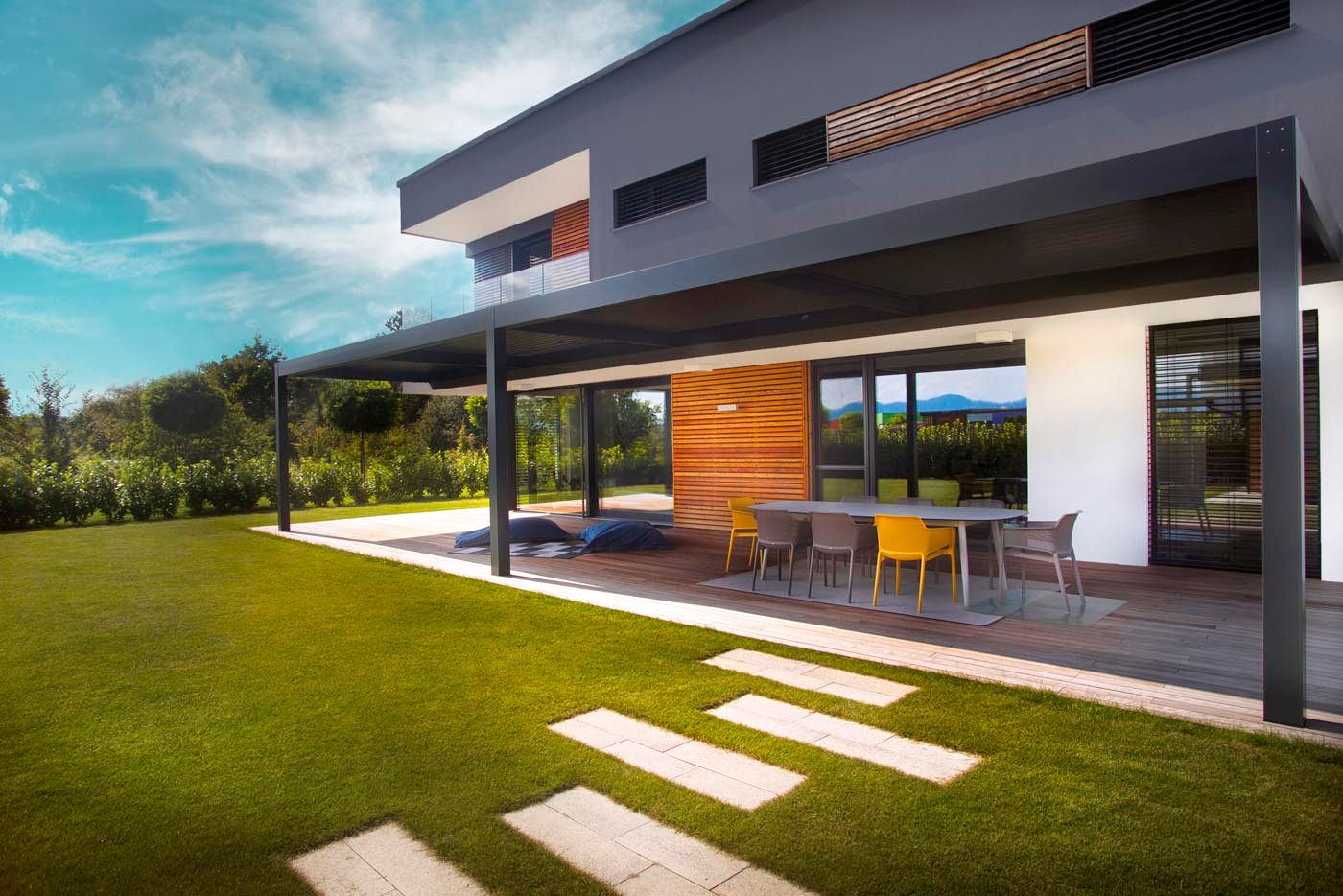 BIOKLIMATSKE LAMELNE PERGOLE